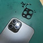 【iPhone 12 Pro Max】カメラレンズフィルム、割れたまま貼っていませんか？レンズカバーの外し方、貼り替えもお任せください！ | スマホスピタル ekimo梅田店の修理速報