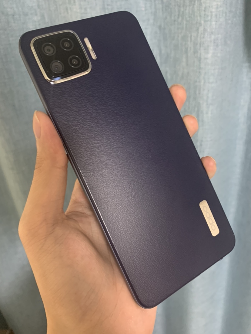 【OPPO A73】膨張したバッテリーの取り出し方法 | スマホスピタル テルル東川口店の修理速報